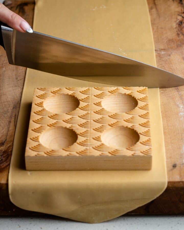 An easy guide for using a ravioli mold - The Burnt Butter Table